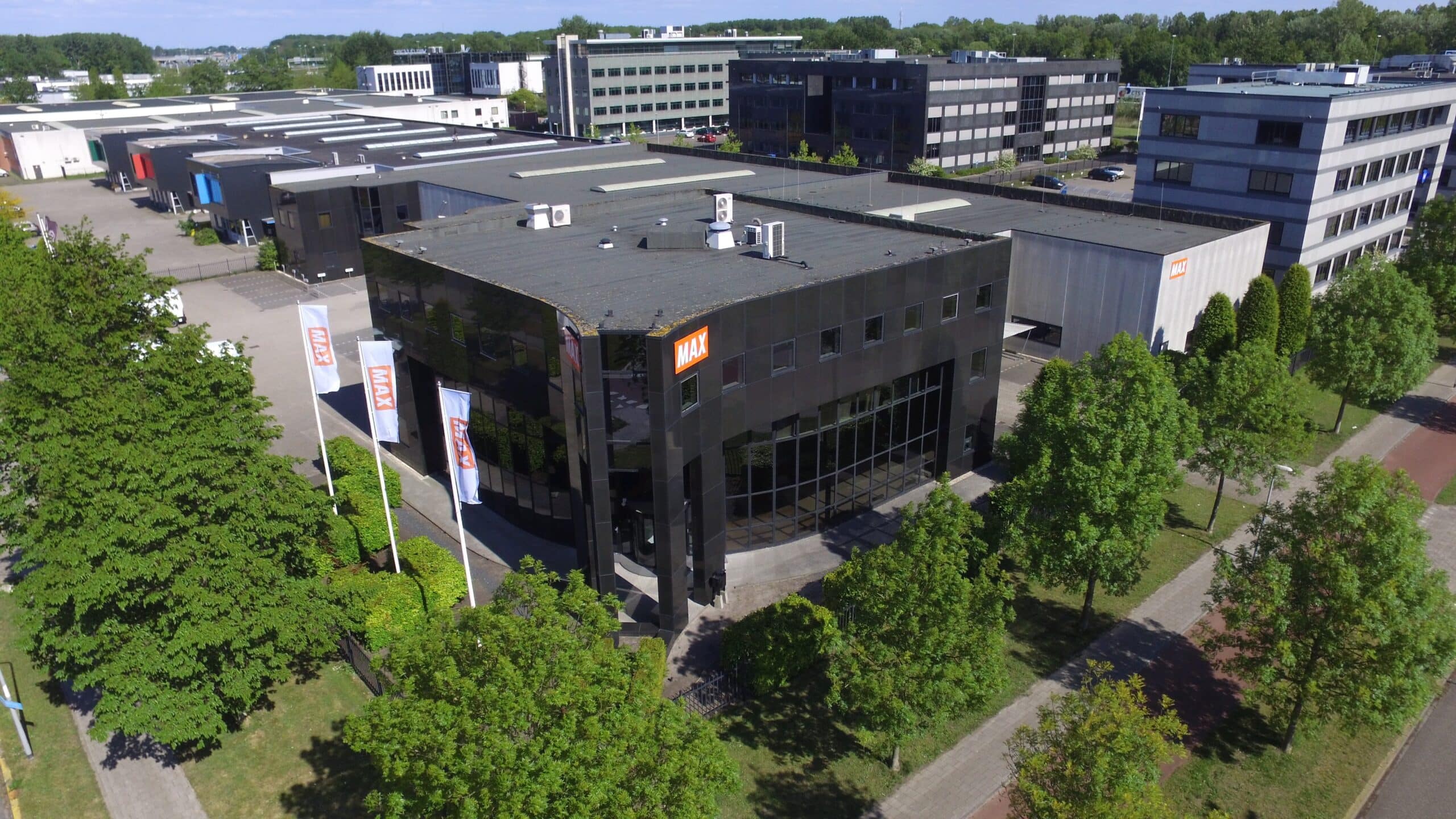 Max Europe B.V. - Beton & Staalbouw Bedrijvenindex