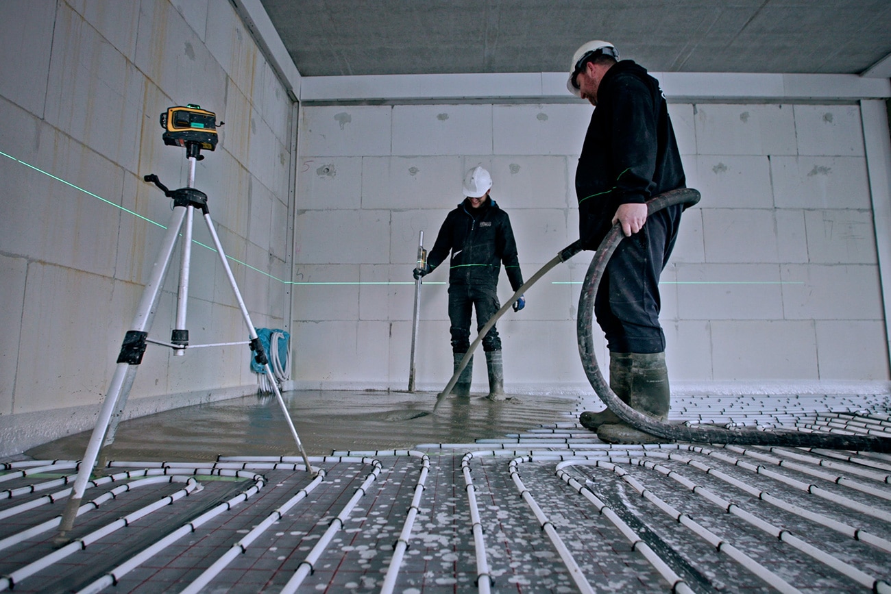 Saint-Gobain Weber Beamix breidt het assortiment uit met Weber Cemfloor ...