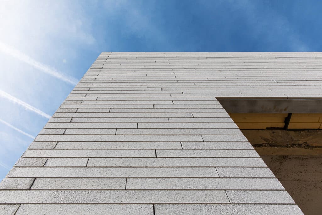 Wit cement geeft elke buitenruimte een eigen identiteit