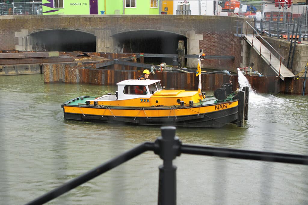 2,100 m3 dumped in one weekend